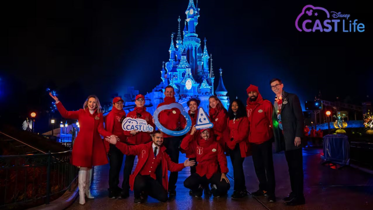 Disneyland Paris Cast Members First to Discover Disney Dreams! of ...