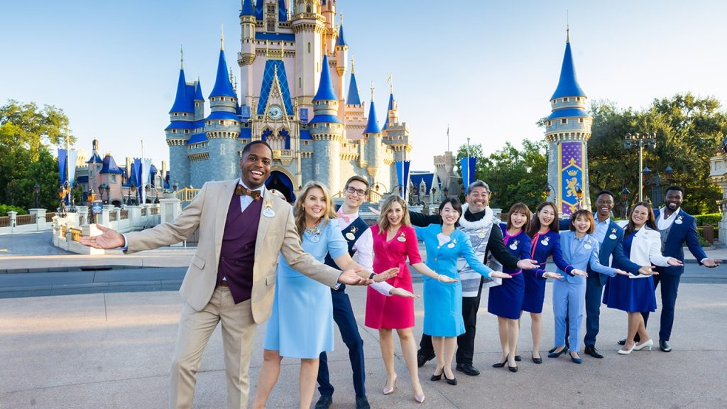 Shanghai Disney Resort Ambassador Team Celebrates at Destination D23 ...