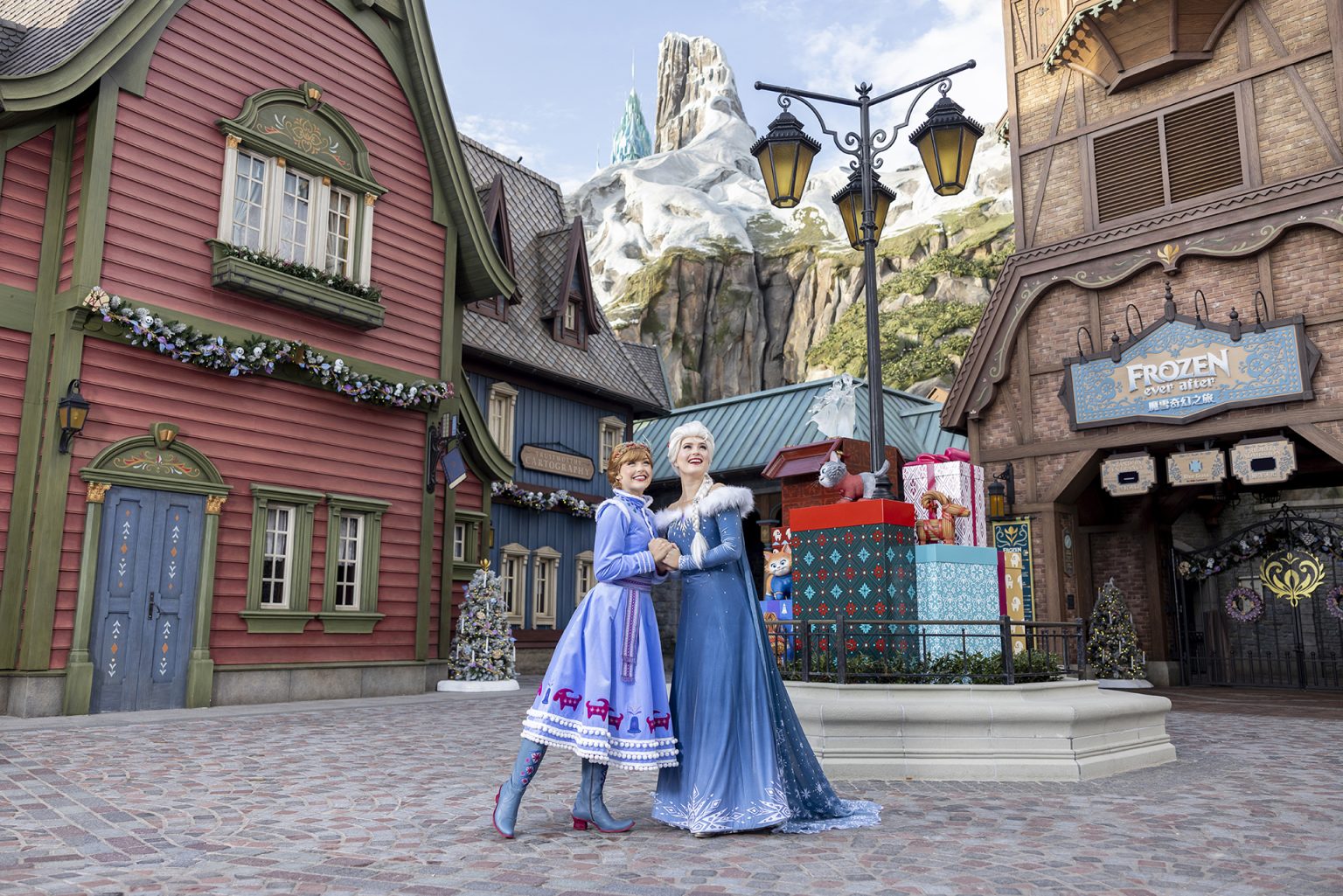 Holidays at World of Frozen in Hong Kong Disneyland