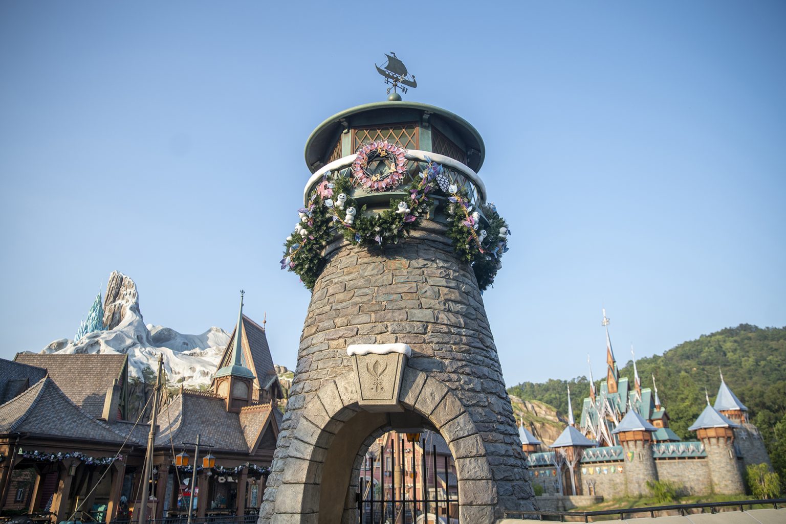 Holidays at World of Frozen in Hong Kong Disneyland