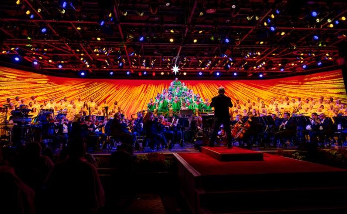 See Disney Cast Members in Candlelight Processional