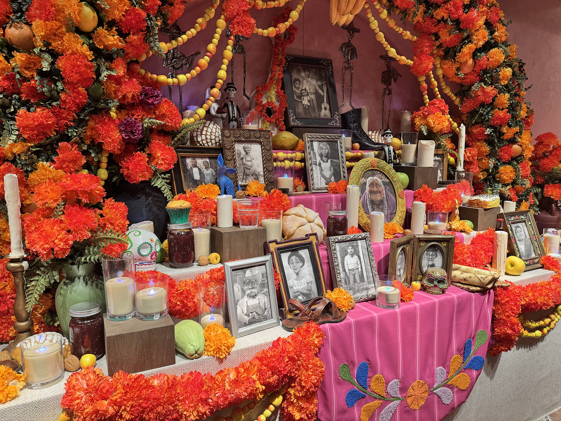 Disney Treasure Restaurants - Rotational Family & Adult Dining