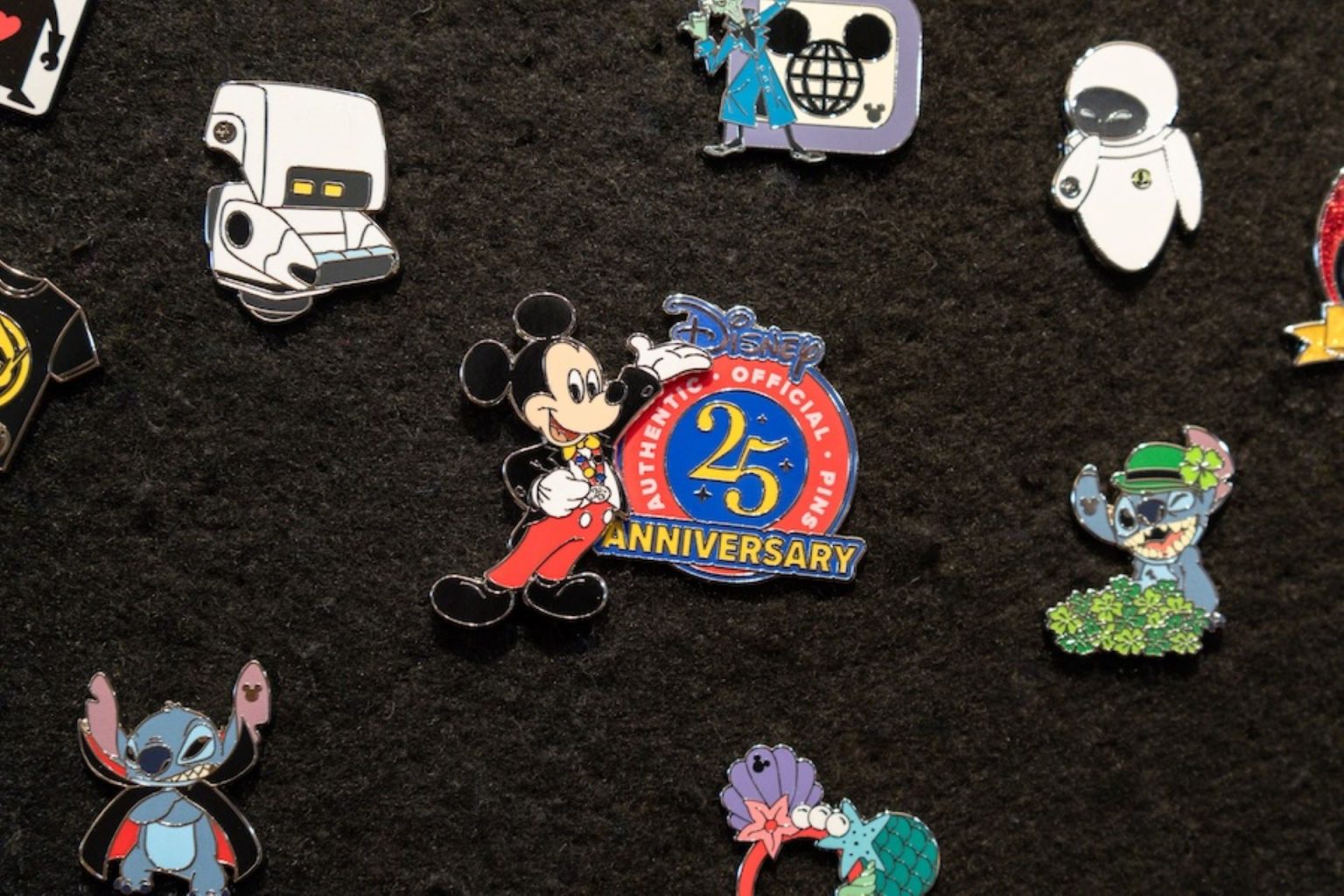 Disney Pin Trading 25th Anniversary: How to Start Trading!
