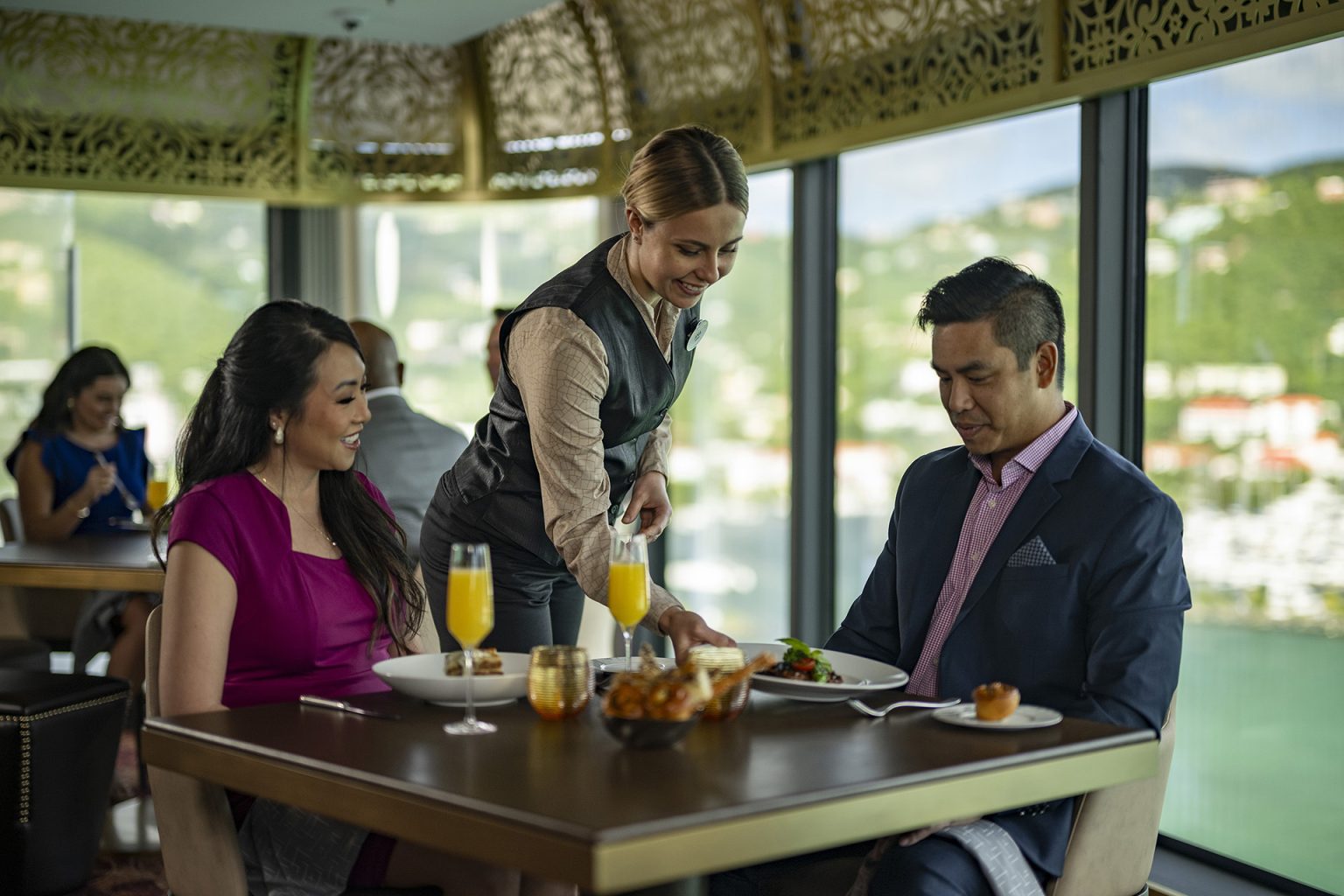 Disney Treasure Dining: Every Place to Eat Onboard