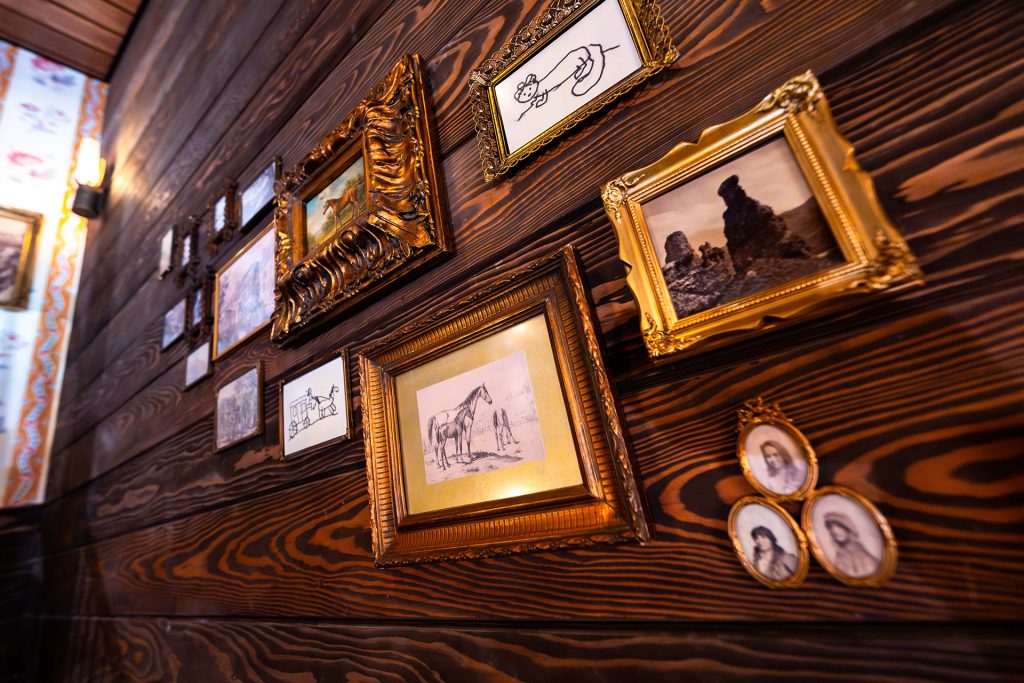 New Disney Vacation Club Lounge Opens at Magic Kingdom Park - INTERCOT