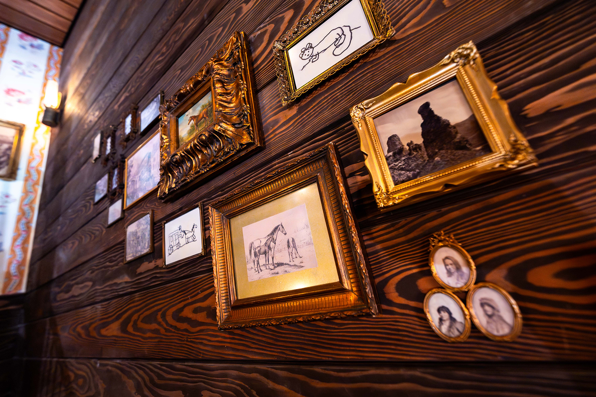 New Disney Vacation Club Lounge Opens at Magic Kingdom Park - INTERCOT