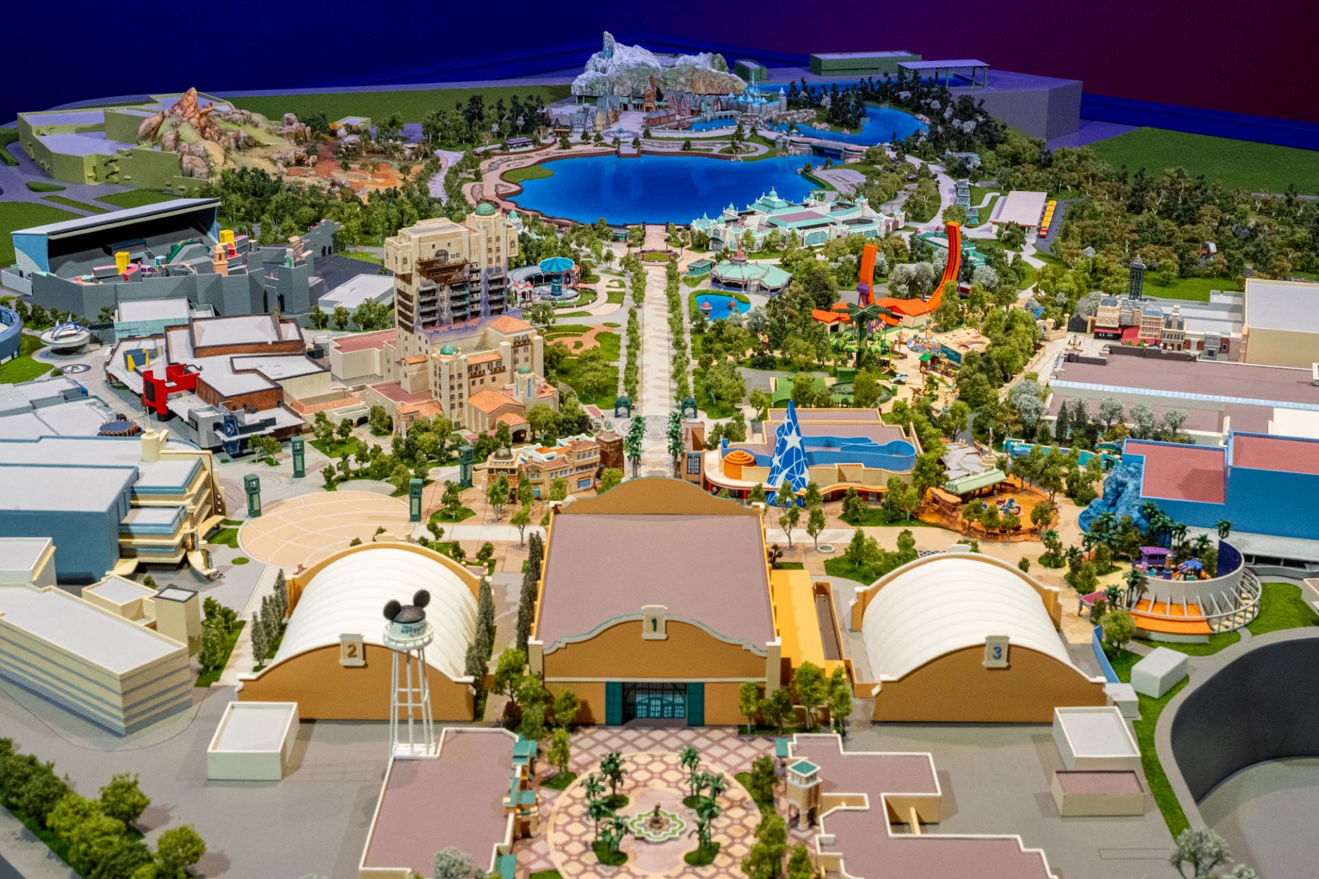 Disneyland Paris Construction Update: Disney Adventure World