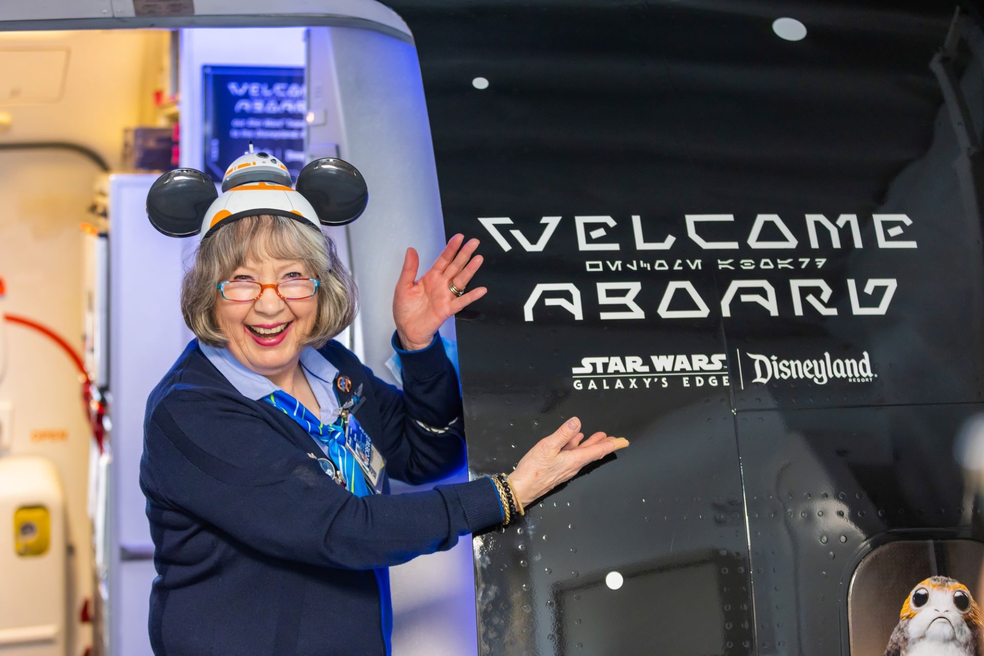 Alaska Airlines Unveils its New Disneyland Resort-Themed Plane “Tiana’s ...