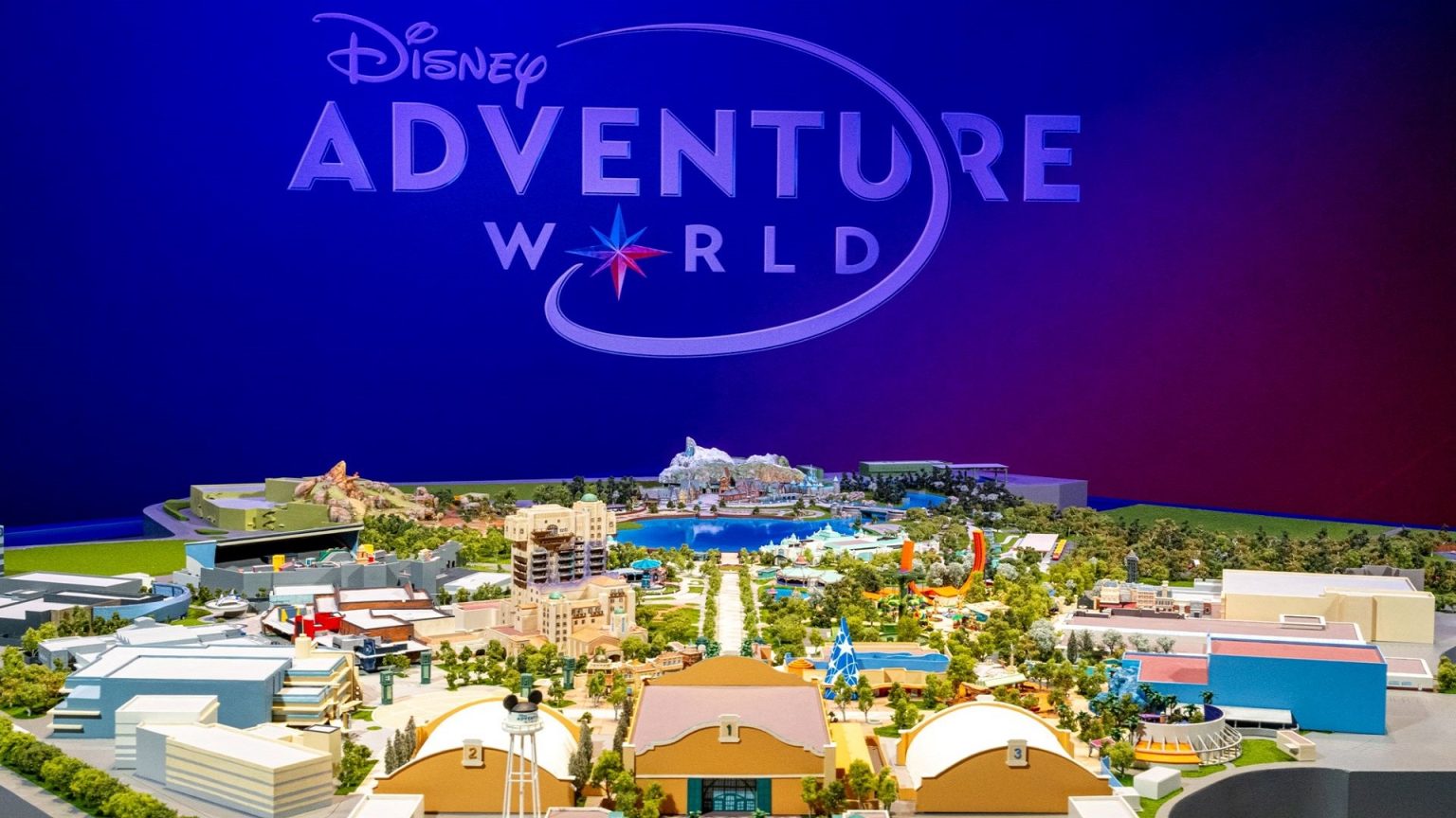 Disneyland Paris Construction Update: Disney Adventure World