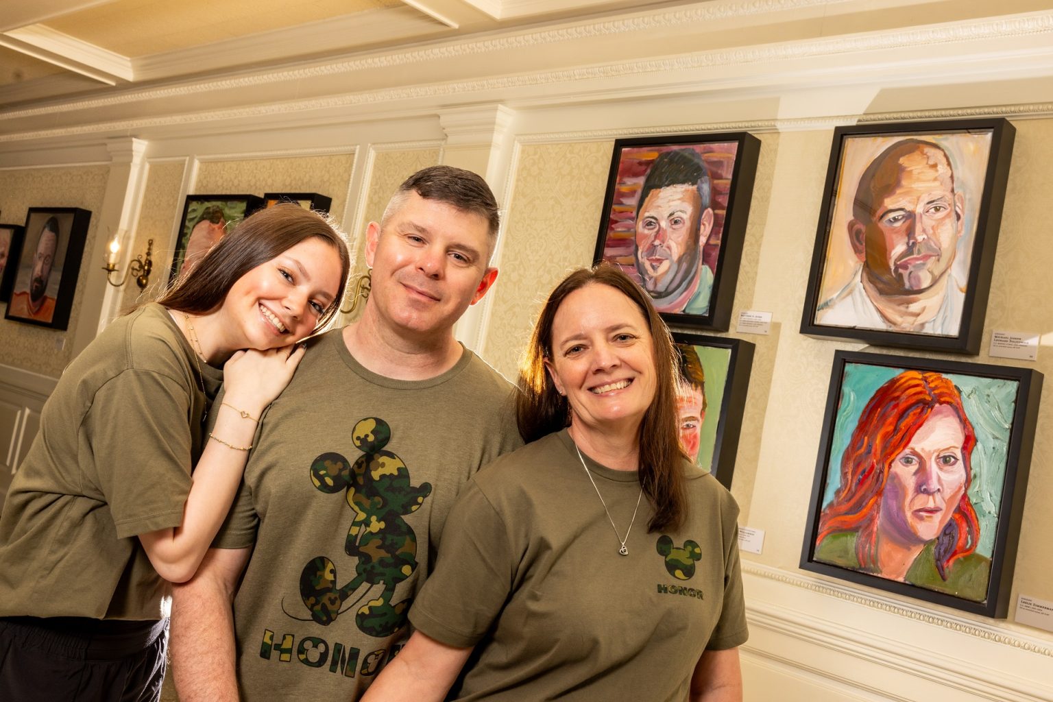 Featured Veteran Visits Pres. George W. Bush Portraits at EPCOT