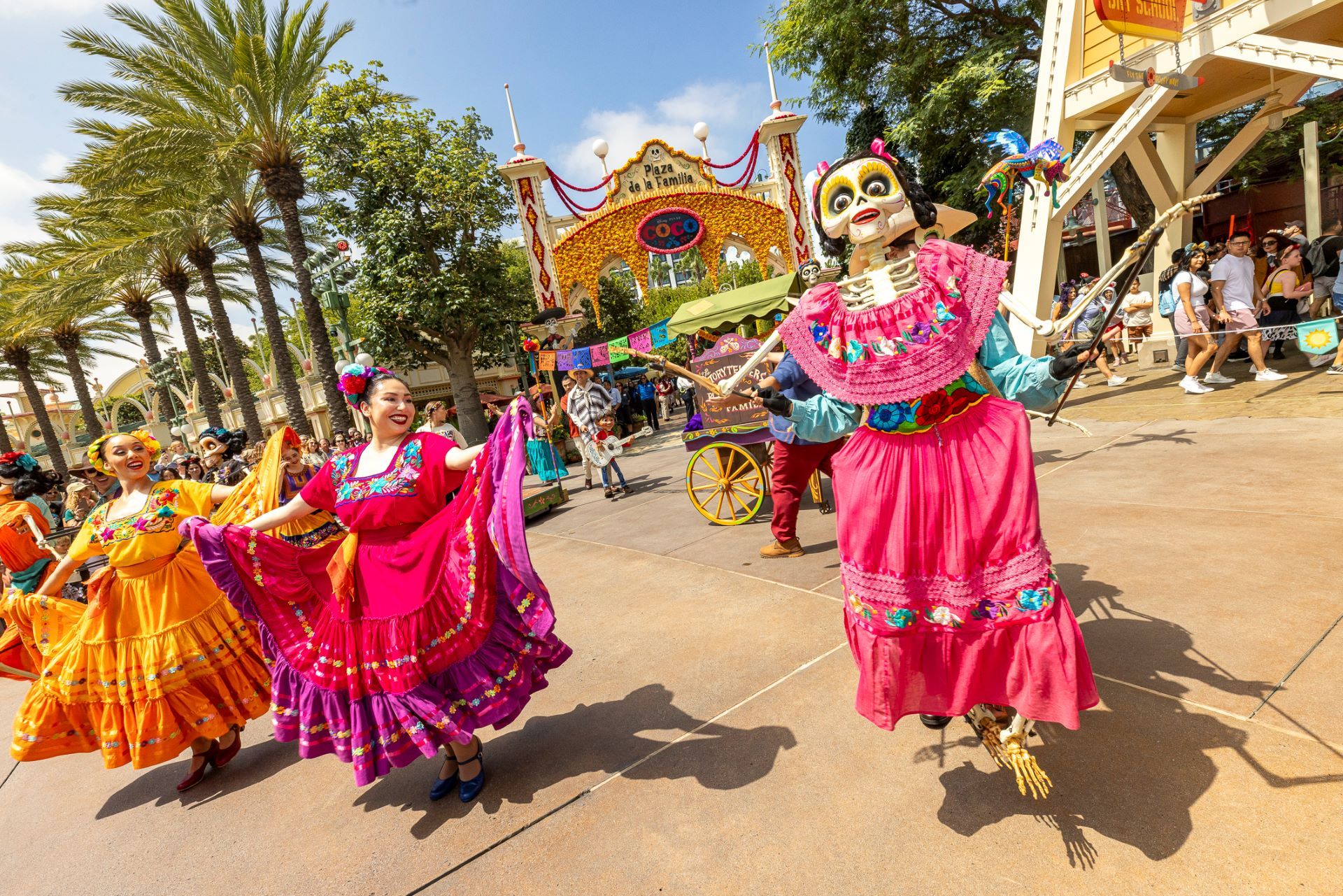 Disneyland Announces Halloween Plans for 2025: Oogie Boogie Bash and ...