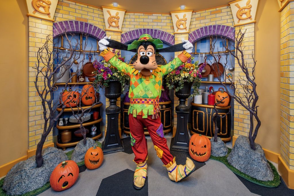 Disneyland Halloween Foodie Guide 2025 | The Main Street Mouse