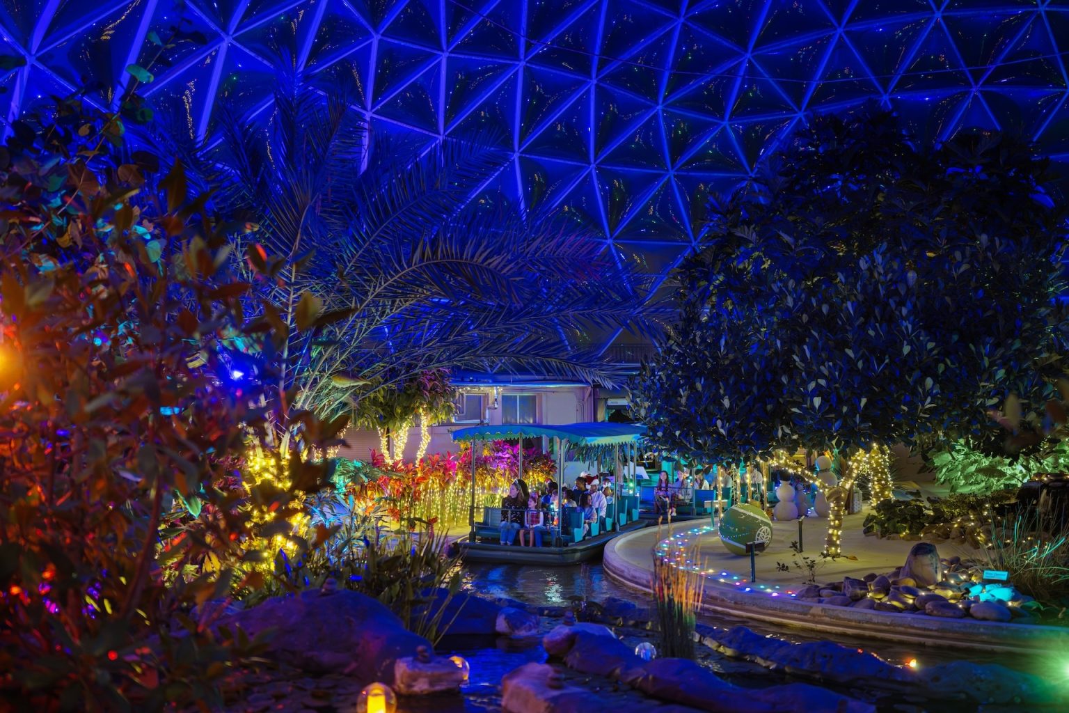 2025 EPCOT Festival of the Holidays Dates, Shows, and More
