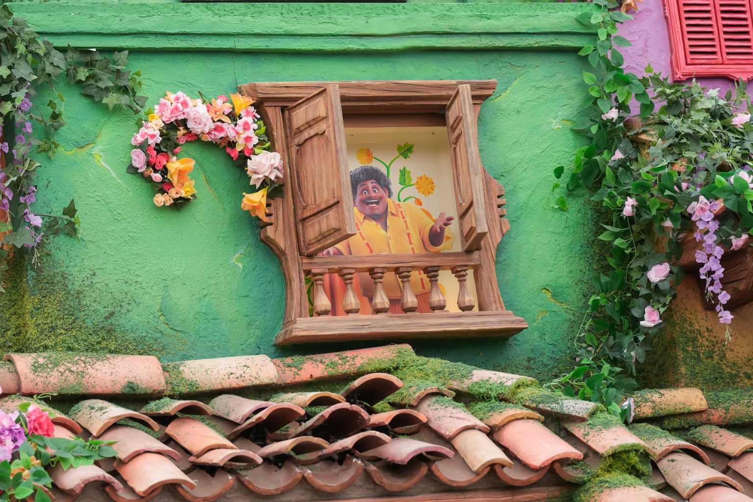 Friendtastic! Hong Kong Disneyland 20th Anniversary Parade