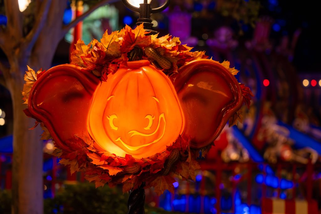 Experience Fall at Walt Disney World Resort - INTERCOT