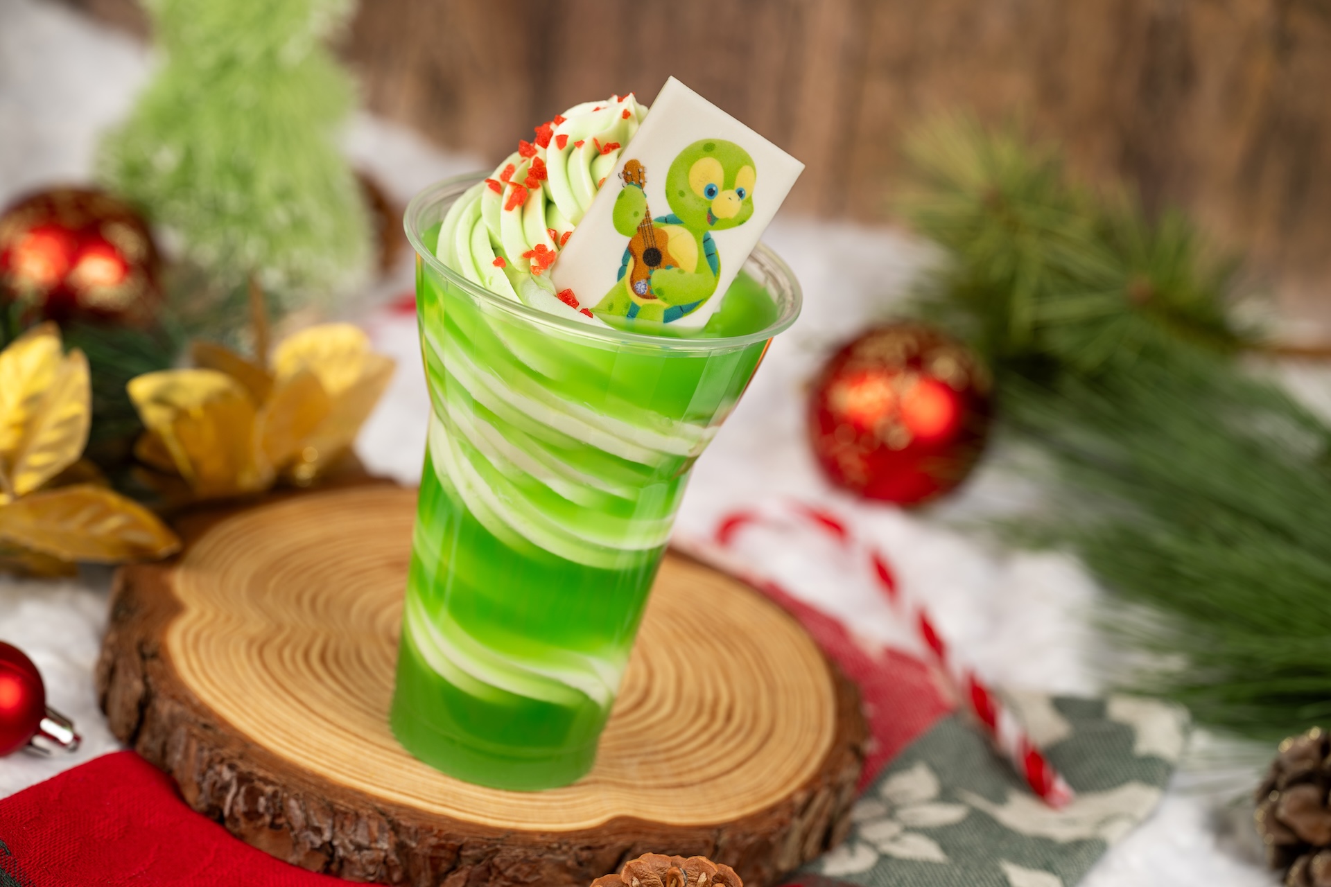Christmas at Disney World Resorts 2025: Holiday Menus