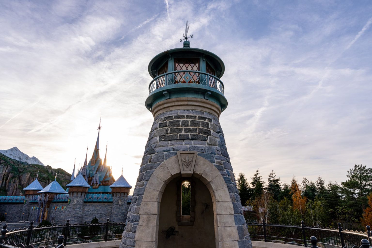 World of Frozen at Disneyland Paris: Bringing Arendelle from Screen to ...